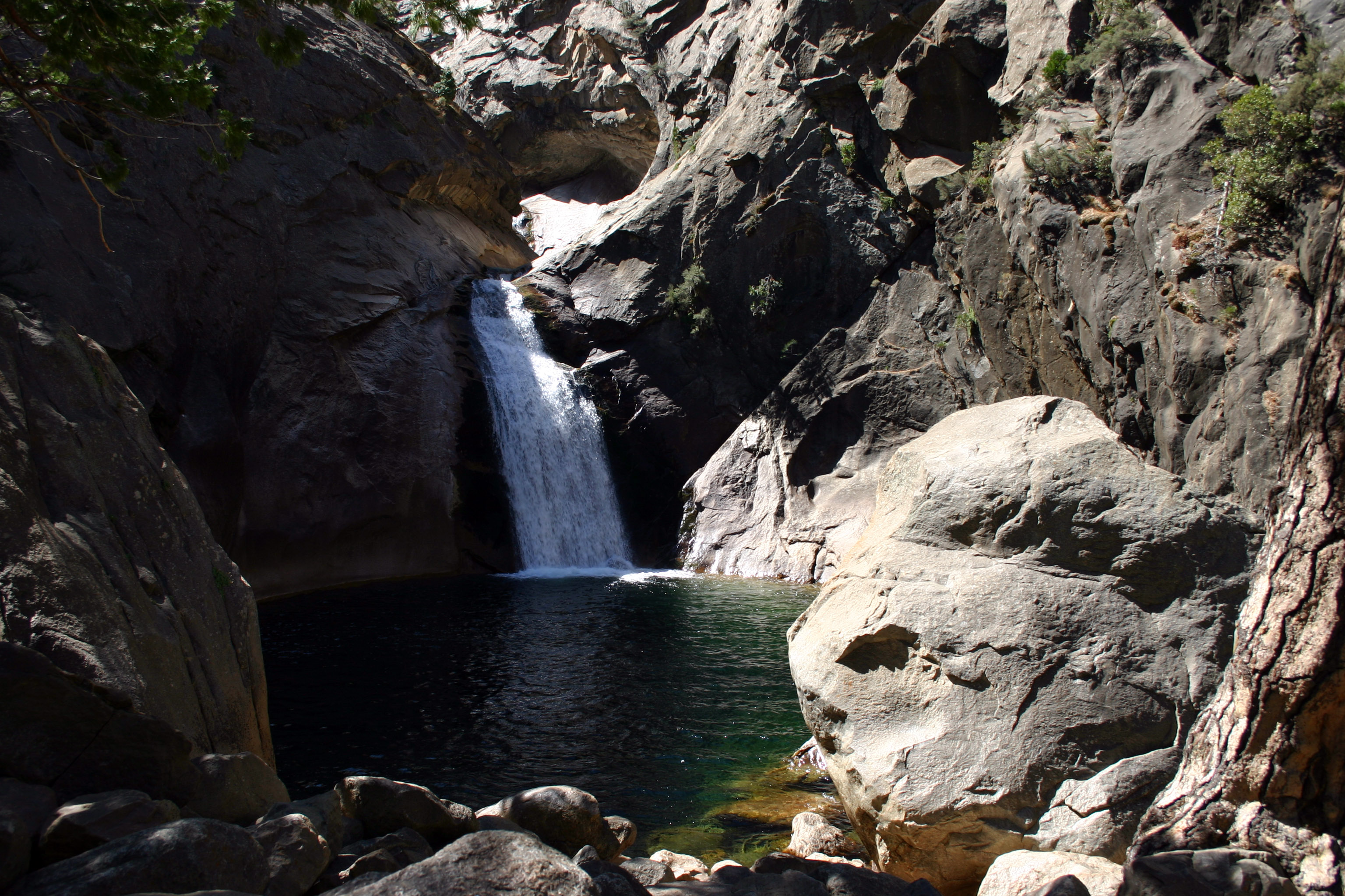 Roaring River Falls | Explore California